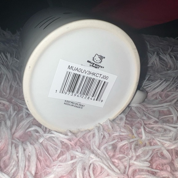 Hello Kitty | Kitchen | White Hello Kitty Mug | Poshmark
